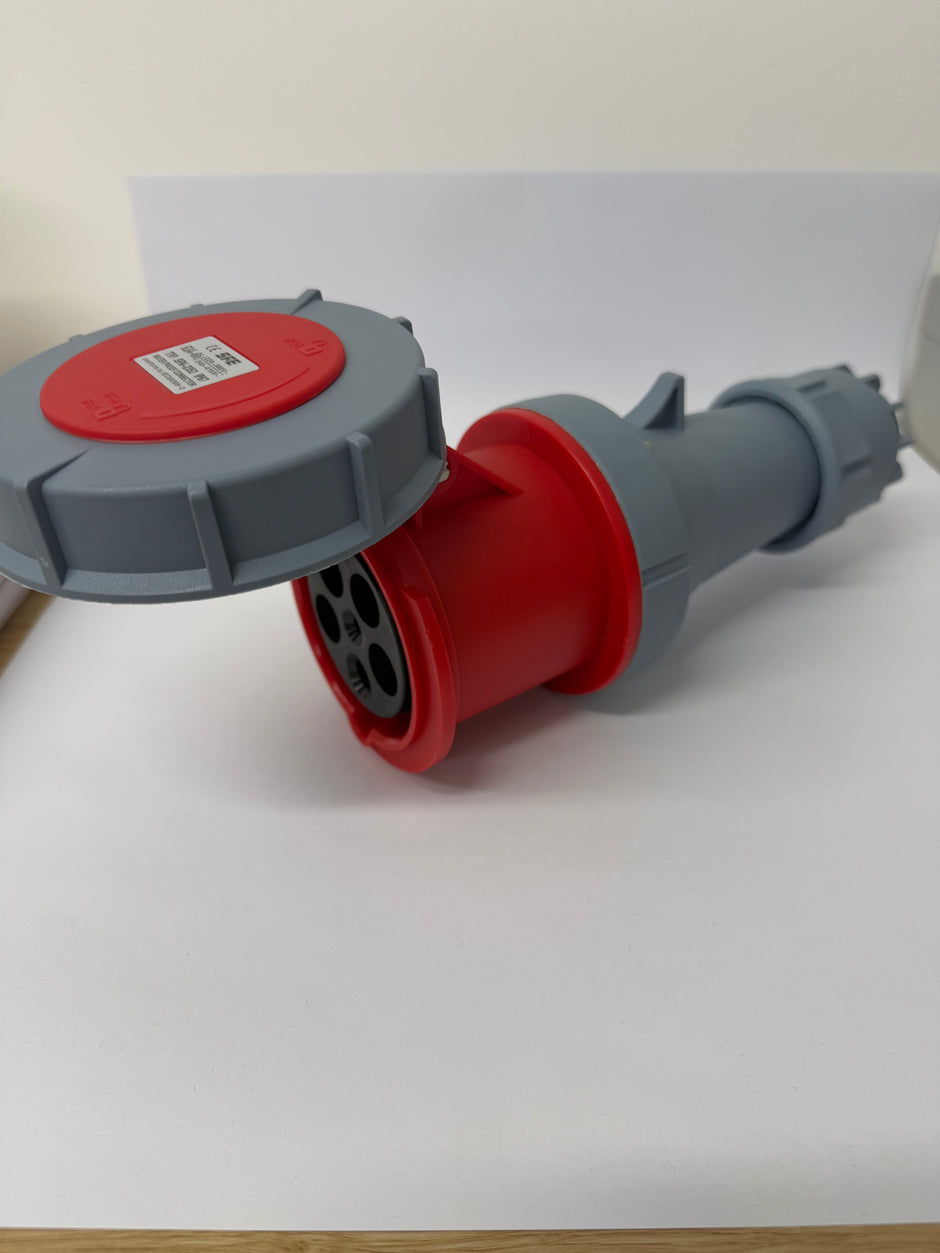 3 Phase Electrical Plugs| UK-Wide Service with Next-Day Delivery – KW Tech