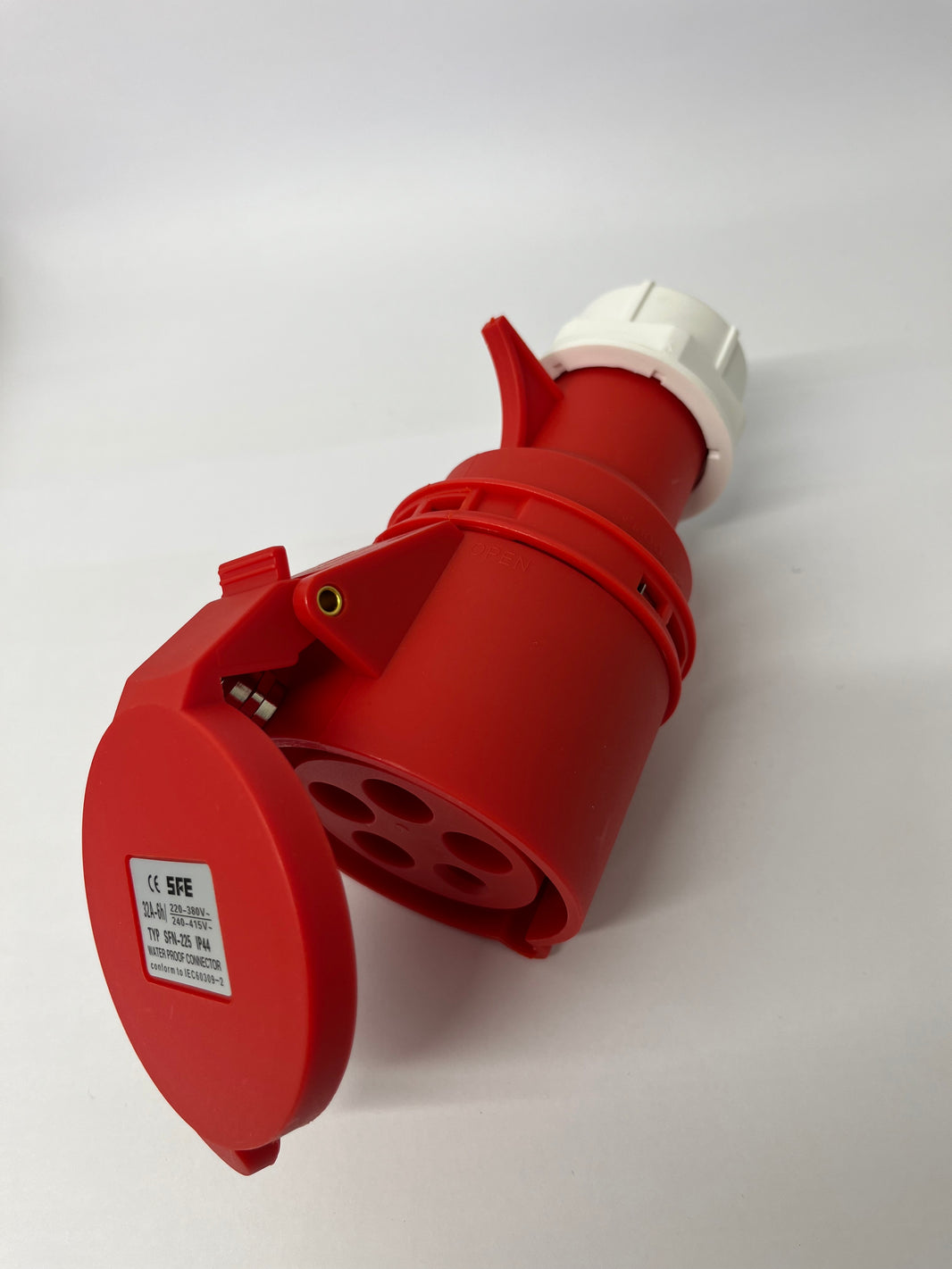 3 Phase Electrical Plugs| UK-Wide Service with Next-Day Delivery – KW Tech