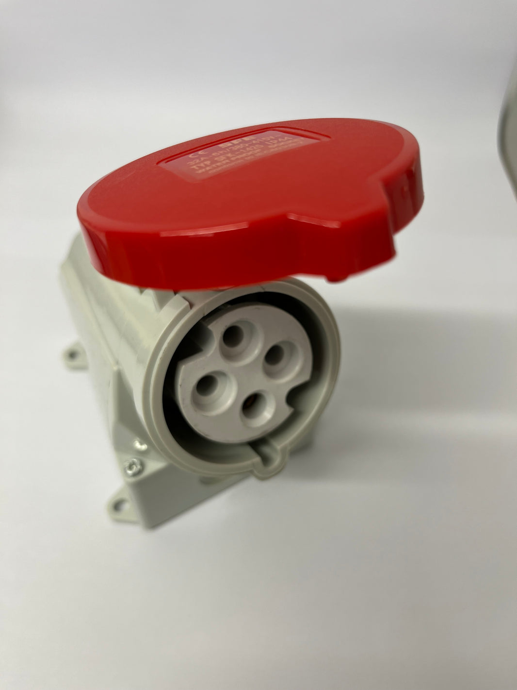 3 Phase Electrical Plugs| UK-Wide Service with Next-Day Delivery – KW Tech